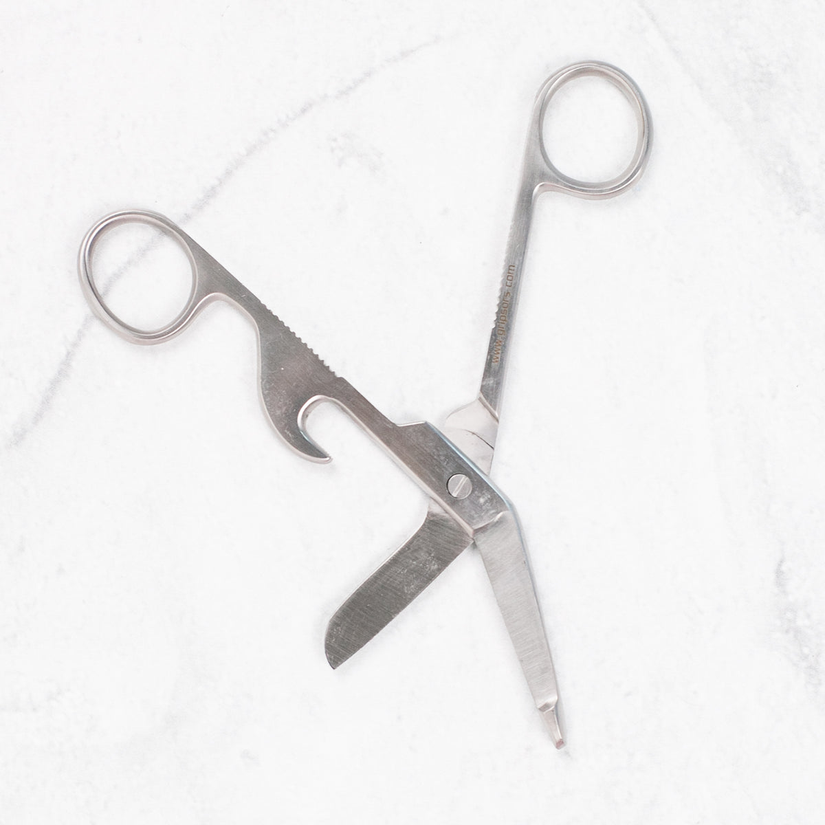 5.5" Gripsors Gripping Scissors with Hook – NurseLuxe